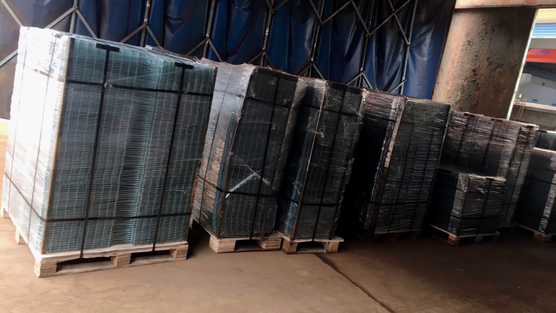 Flared Channel Pallet Racking Wire Decks Powder Coating 50x50mm