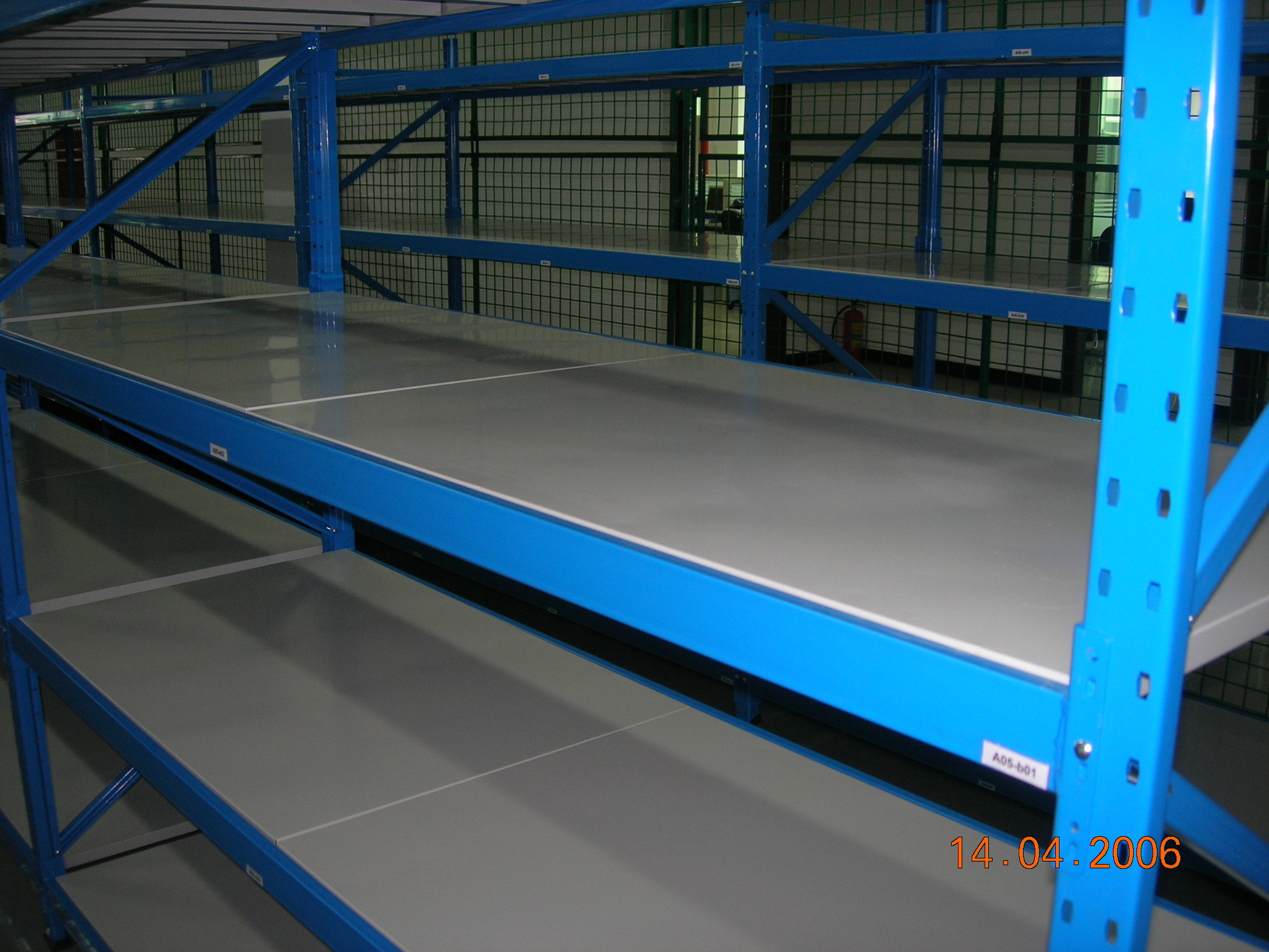 Light Duty Longspan Shelving 4 Layers Steel Metal Storage Rack Shelf ...